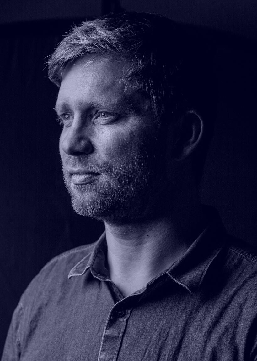 The Biography of Martin Thaulow | About contemporary photographer ...